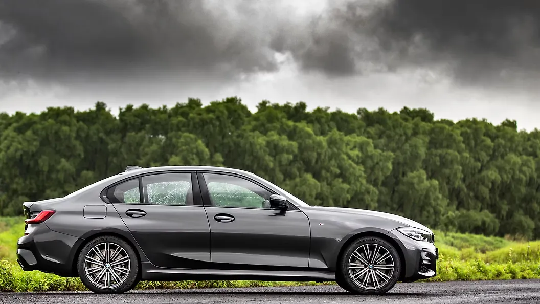 3 Series Exterior Image, 3 Series Photos in India - CarWale