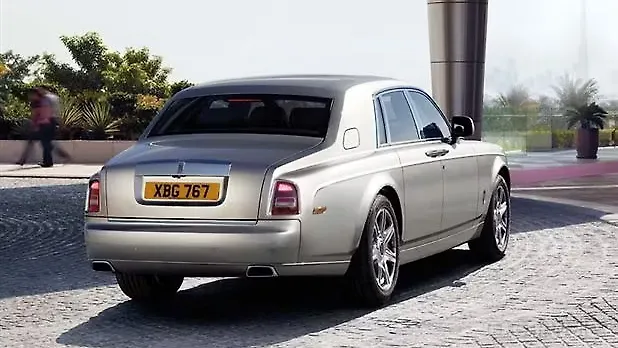 Phantom Right Rear Three Quarter Image, Phantom Photos in India - CarWale