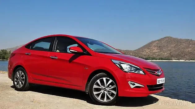 Fluidic Verna 4S [2015-2016] Right Side Image, Fluidic Verna 4S [2015 ...