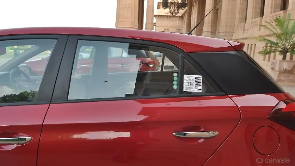 Elite i20 [2014-2015] Left Side View Image, Elite i20 [2014-2015 ...