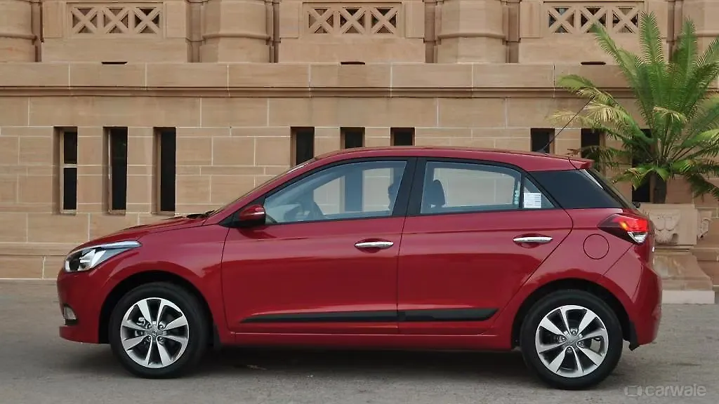 Elite i20 [2014-2015] Left Side View Image, Elite i20 [2014-2015 ...