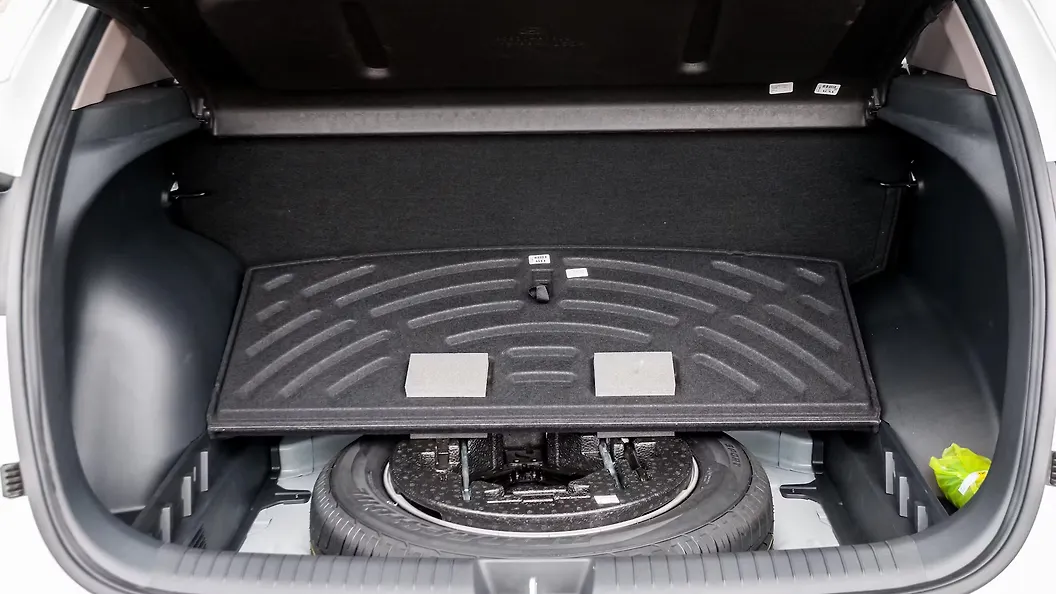 Hyundai Creta [2017-2018] Photo, Boot Space Image - CarWale