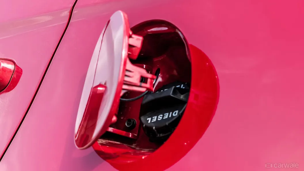 Creta [2017-2018] Fuel Lid Cover Image, Creta [2017-2018] Photos in ...