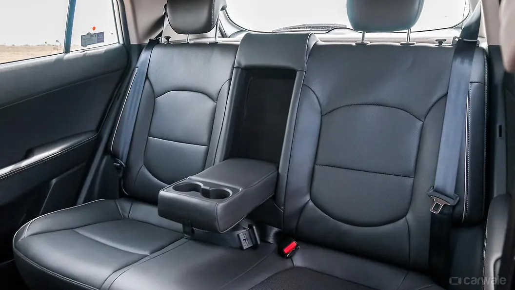 Creta [2017-2018] Rear Seat Space Image, Creta [2017-2018] Photos in ...