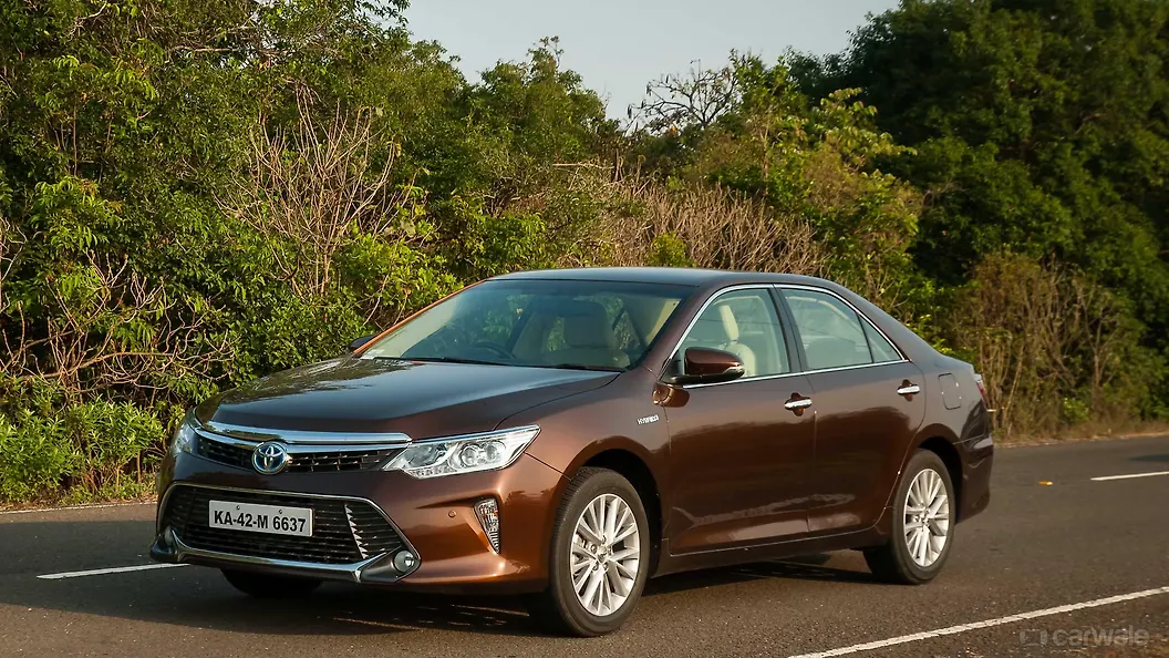 Camry [2015-2019] Front View Image, Camry [2015-2019] Photos in India ...