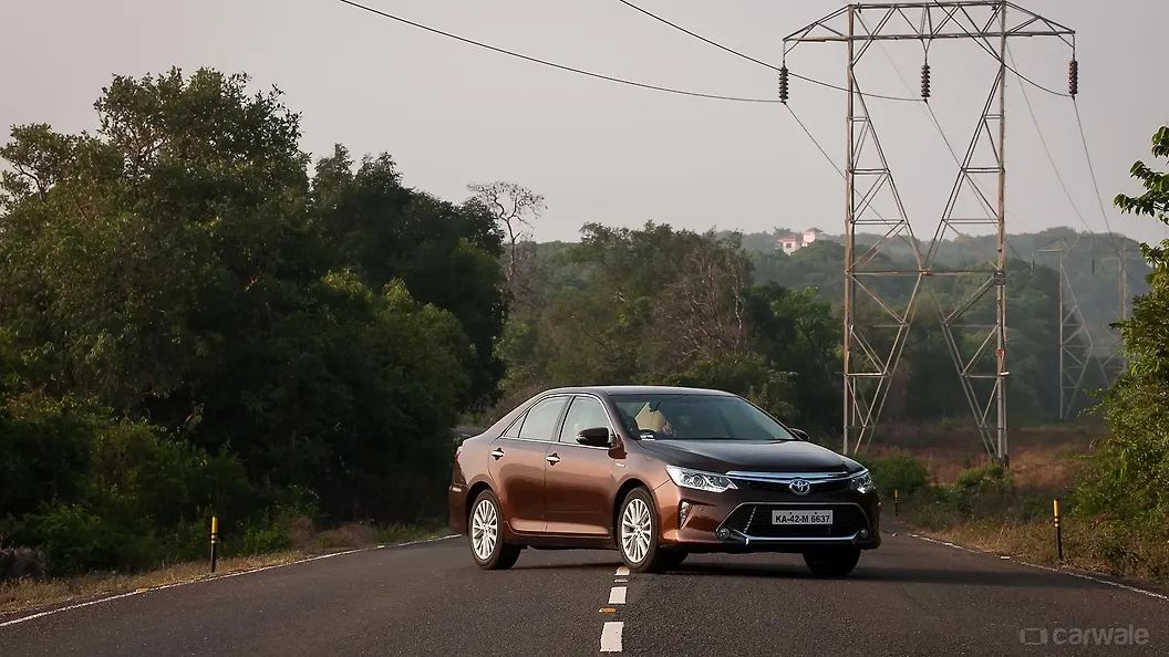 Camry [2015-2019] Front View Image, Camry [2015-2019] Photos in India ...