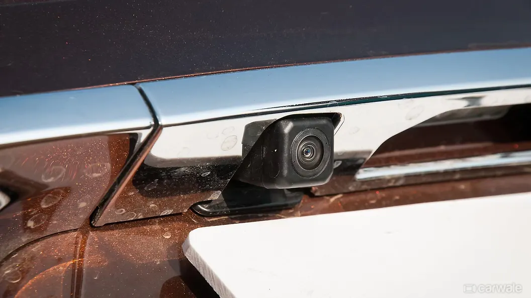 Camry [2015-2019] Rear View Image, Camry [2015-2019] Photos in India ...