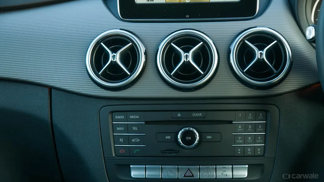 B-Class AC Console Image, B-Class Photos in India - CarWale
