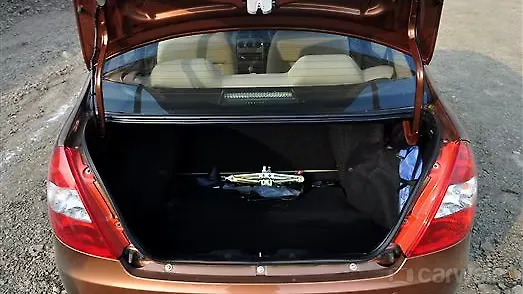 Indigo eCS [2013-2018] Rear View Image, Indigo eCS [2013-2018] Photos ...