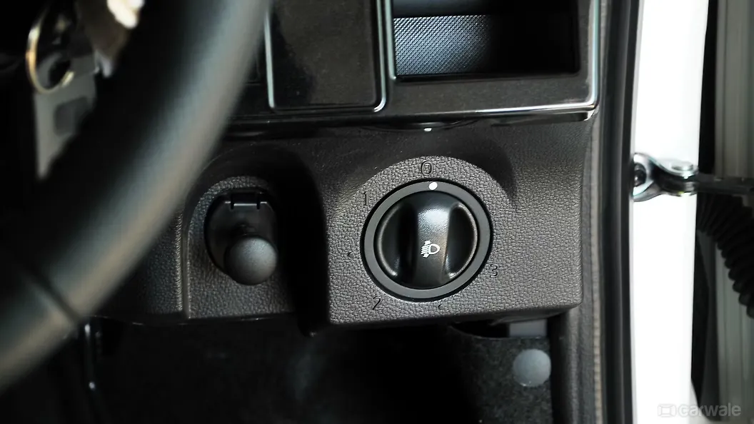 Etios Cross Engine Bay Image, Etios Cross Photos in India - CarWale