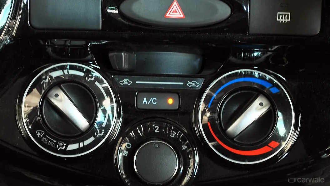 Etios Cross Engine Bay Image, Etios Cross Photos in India - CarWale