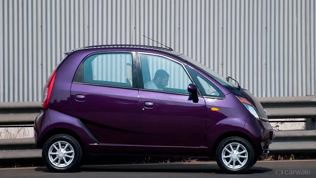 Nano Right Side Image, Nano Photos in India - CarWale