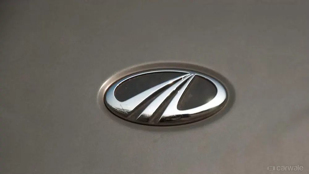 e2o [2014-2016] Logo Image, e2o [2014-2016] Photos in India - CarWale