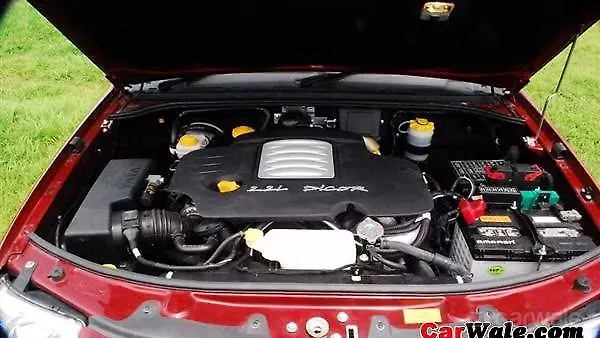 Xenon XT Engine Bay Image, Xenon XT Photos in India - CarWale