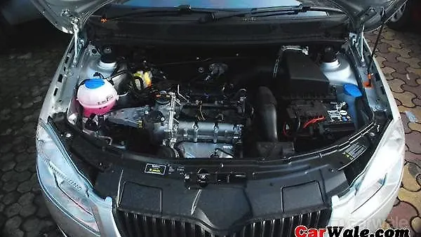Fabia Engine Bay Image, Fabia Photos in India - CarWale