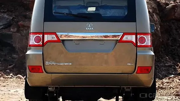 Tata Sumo Grande MK II [2009-2014] Images - Interior & Exterior Photo ...