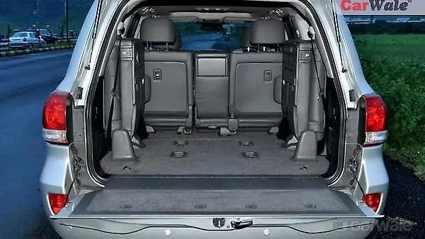Land Cruiser [2009-2011] Boot Space Image, Land Cruiser [2009-2011 ...