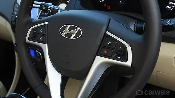 Verna [2011-2015] Engine Bay Image, Verna [2011-2015] Photos in India ...