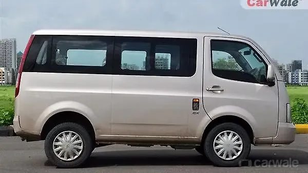 Venture Interior Image, Venture Photos in India - CarWale
