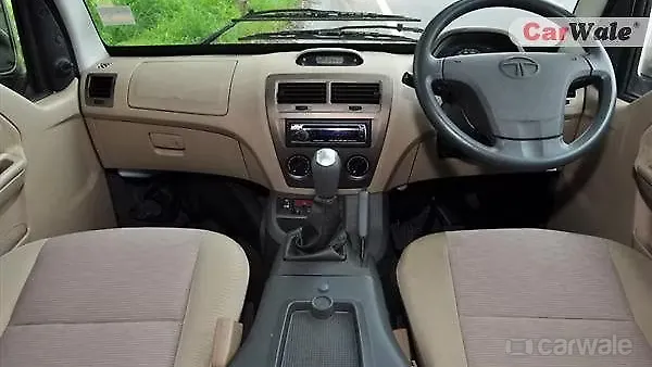 Venture Interior Image, Venture Photos in India - CarWale