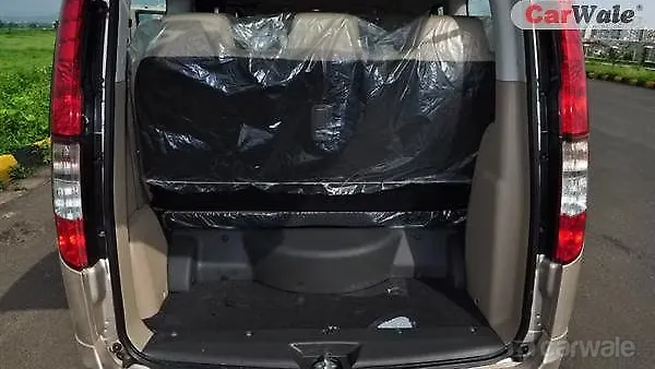 Venture Interior Image, Venture Photos in India - CarWale