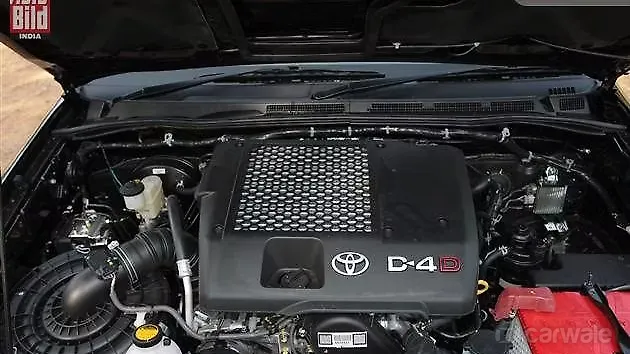 Fortuner [2009-2012] Engine Bay Image, Fortuner [2009-2012] Photos in ...