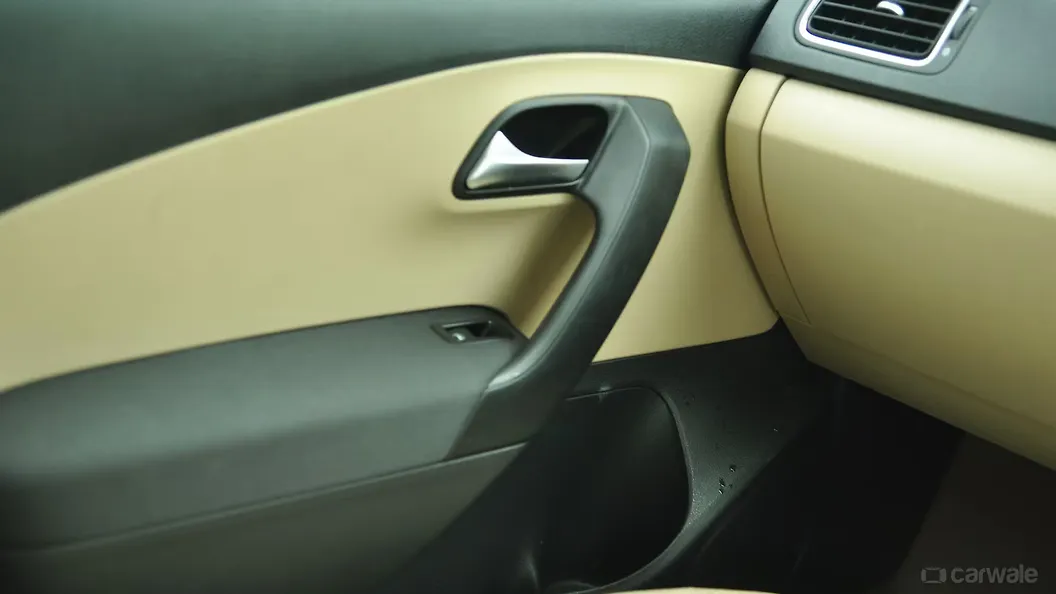 Polo [2014-2015] Interior Image, Polo [2014-2015] Photos in India - CarWale