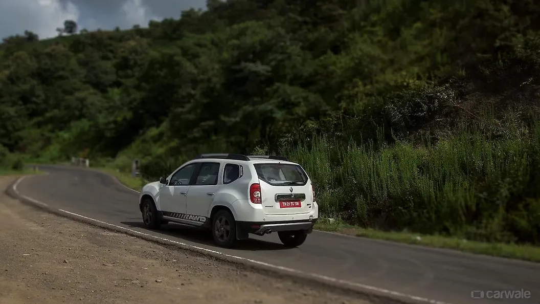 Duster [2012-2015] Rear View Image, Duster [2012-2015] Photos in India ...