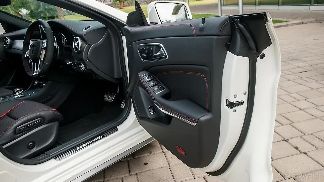 CLA [2015-2016] Interior Image, CLA [2015-2016] Photos in India - CarWale