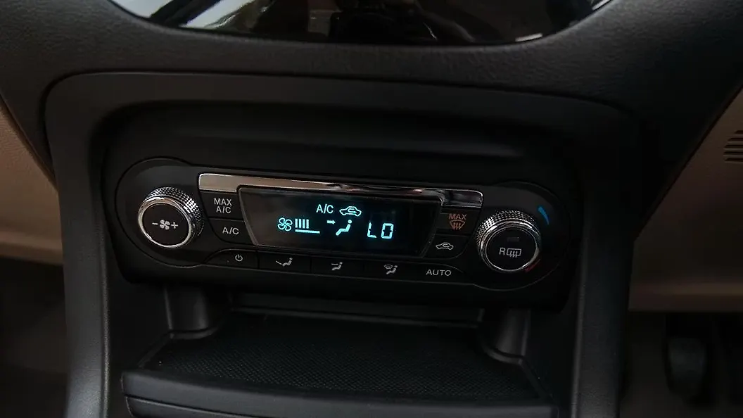 Ford Figo Aspire AC Console Image, Ford Aspire Photo - CarWale