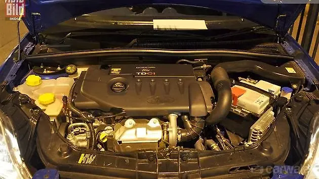 Figo [2012-2015] Engine Bay Image, Figo [2012-2015] Photos in India ...