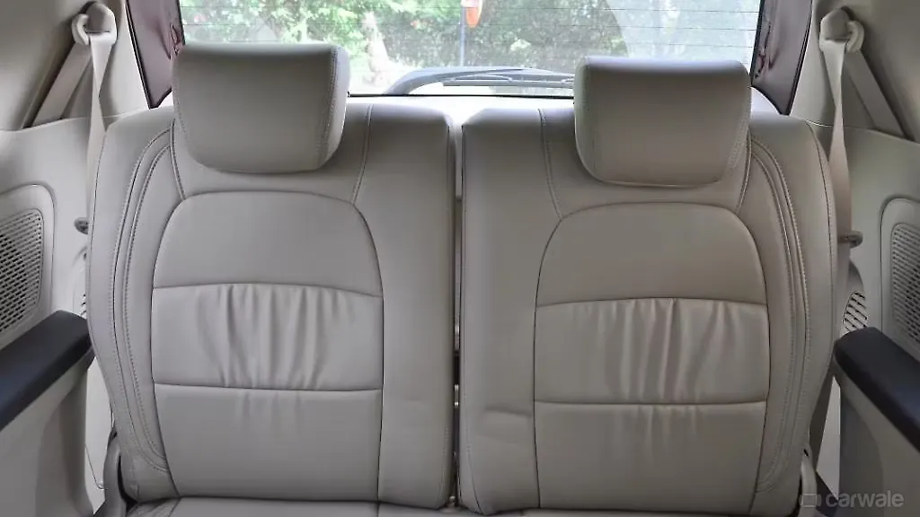 Mobilio Interior Image, Mobilio Photos in India - CarWale