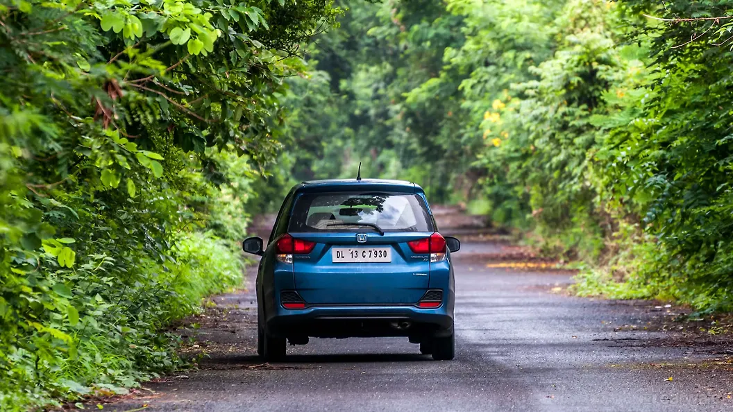 Mobilio Rear View Image, Mobilio Photos in India - CarWale