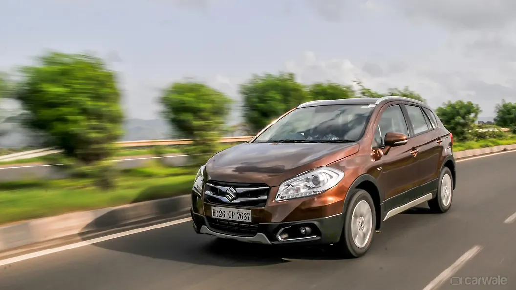 S-Cross [2014-2017] Images - Interior & Exterior Photo Gallery - CarWale