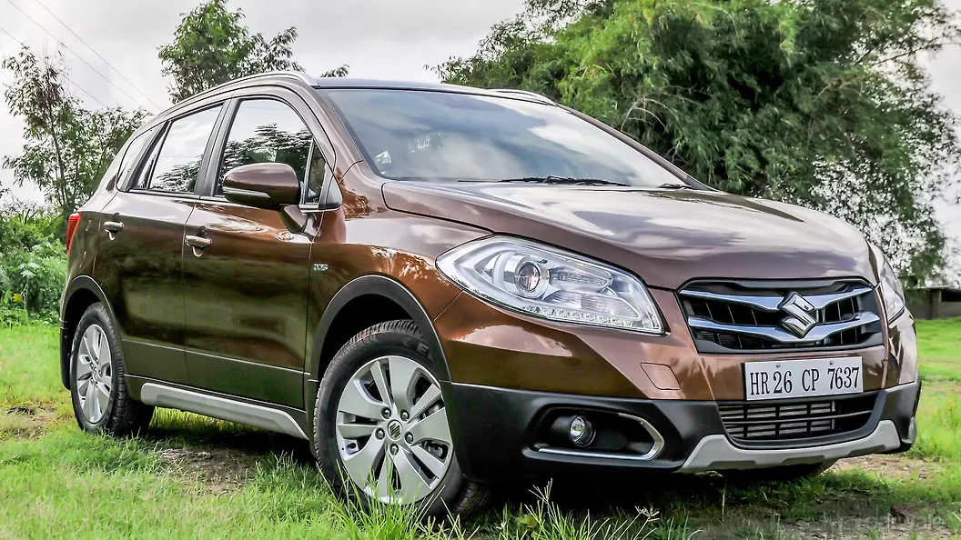 S-Cross [2014-2017] Images - Interior & Exterior Photo Gallery - CarWale