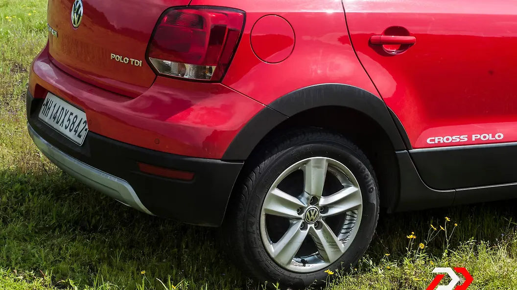 Volkswagen Cross Polo [2013-2015] Photo, Rear view Image - CarWale