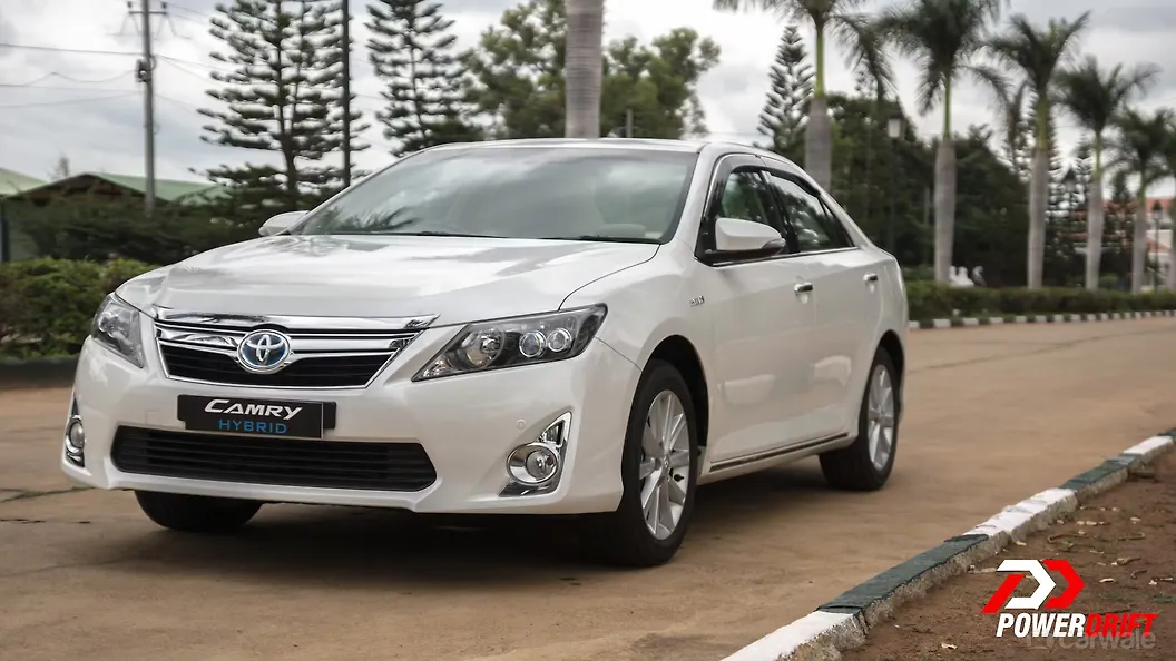 Camry [2012-2015] Front View Image, Camry [2012-2015] Photos in India ...