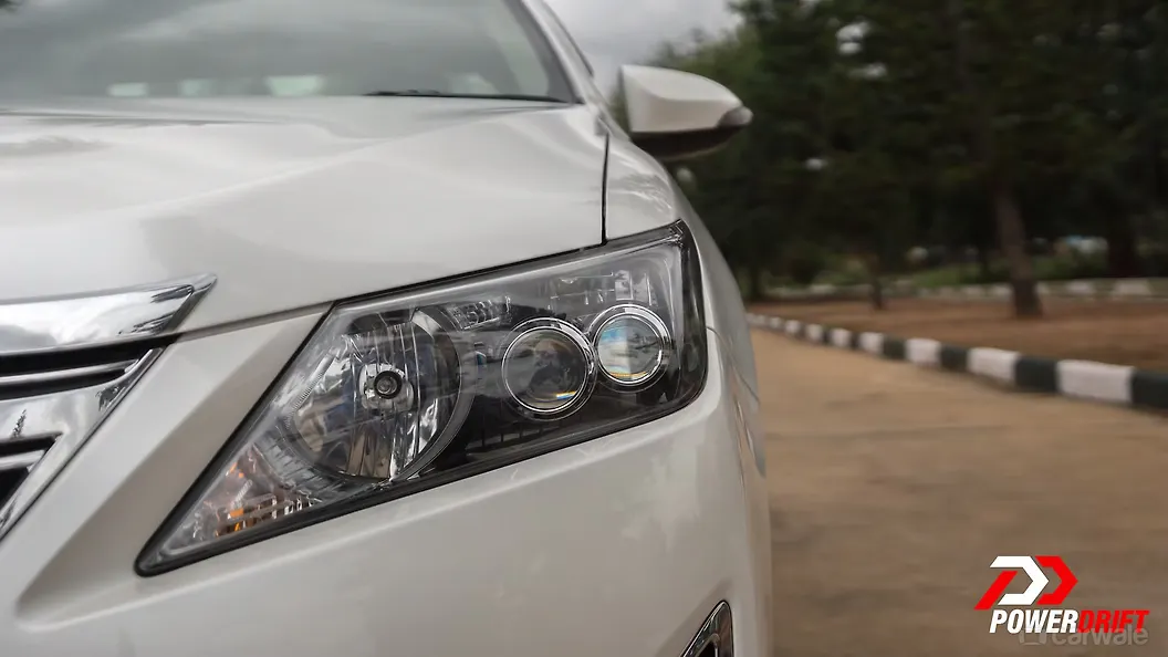 Discontinued Toyota Camry [2012-2015] Images - CarWale