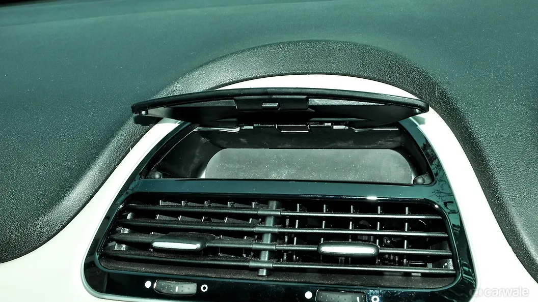 Linea AC Vents Image, Linea Photos in India - CarWale