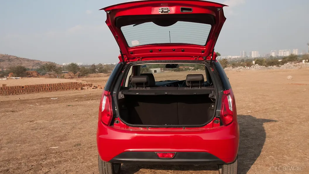 Bolt Boot Space Image, Bolt Photos in India - CarWale