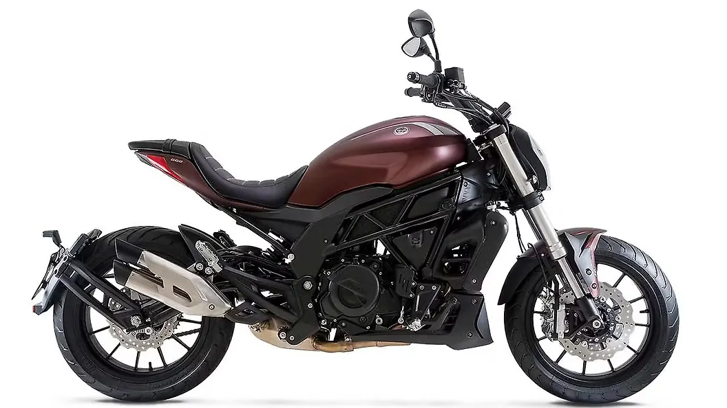 Benelli 502C Price - Mileage, Images, Colours | BikeWale