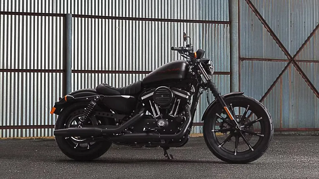 Harley-Davidson Iron 883 [2018-2019] Price, Images & Used Iron 883 ...