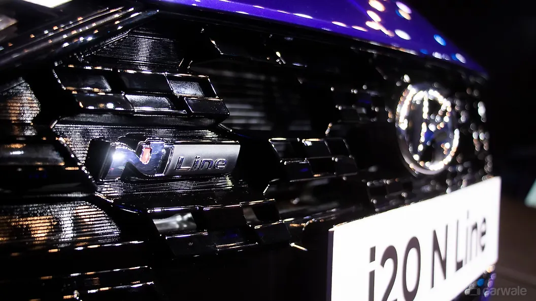 i20 N Line Front Badge Image, i20 N Line Photos in India - CarWale
