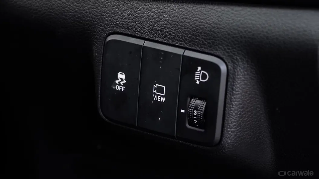 i20 N Line ESP Button Image, i20 N Line Photos in India - CarWale