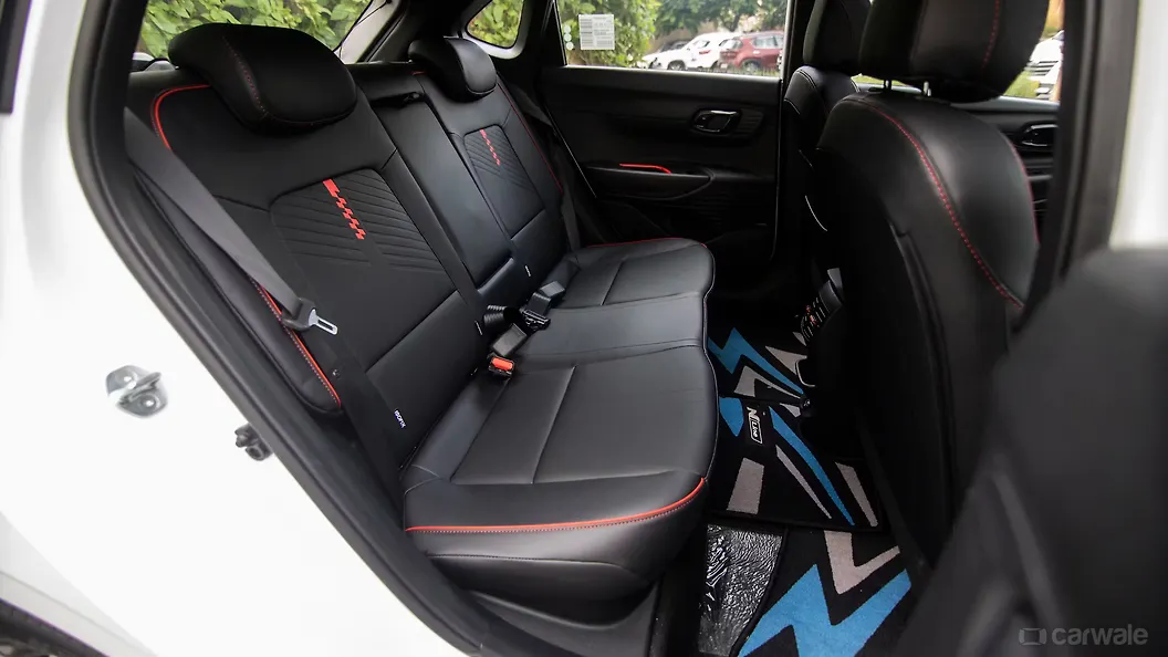 i20 N Line Rear Seats Image, i20 N Line Photos in India - CarWale
