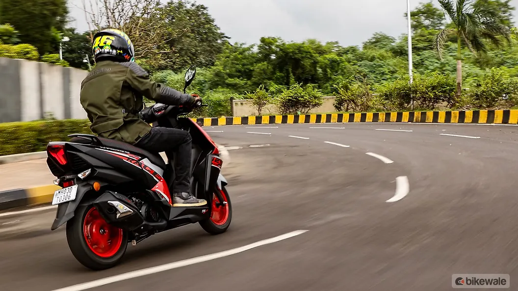 TVS Ntorq 125 Right Rear Three Quarter Image – BikeWale