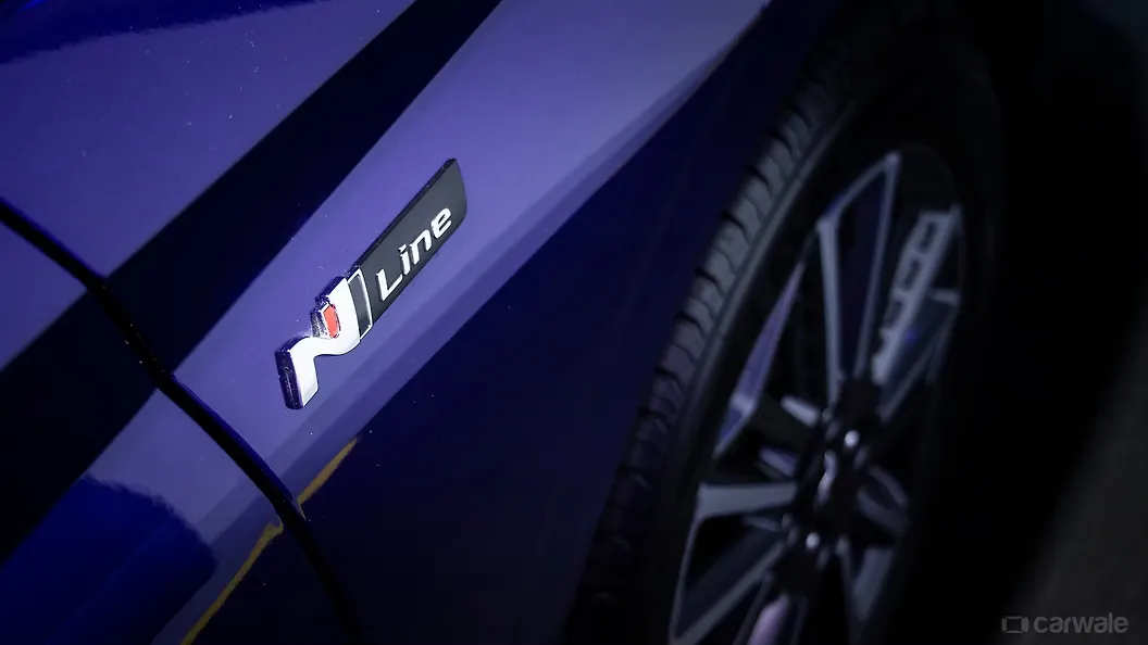 i20 N Line Front Badge Image, i20 N Line Photos in India - CarWale