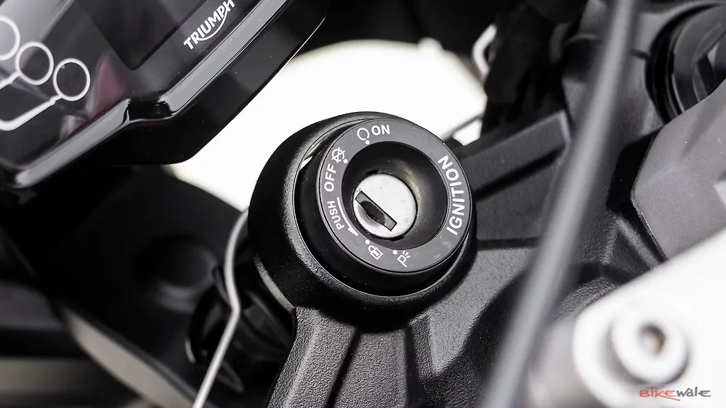Triumph Tiger Sport 660 Ignition Switch Image – BikeWale