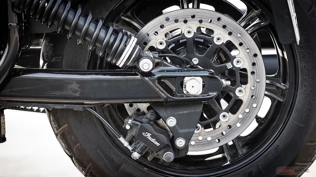 Indian Chief Dark Horse Rear Disc Brake Caliper Image – BikeWale