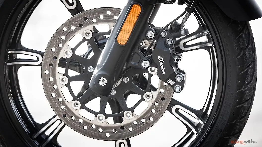 Indian Chief Dark Horse Front Disc Brake Caliper Image – BikeWale